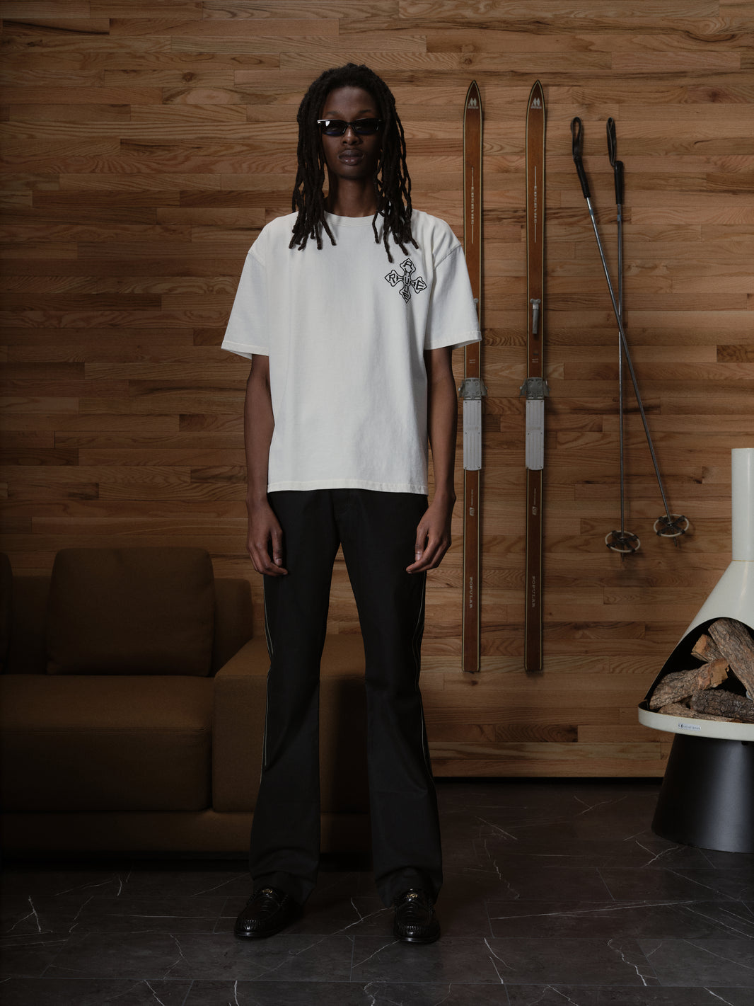 TEES – R H U D E