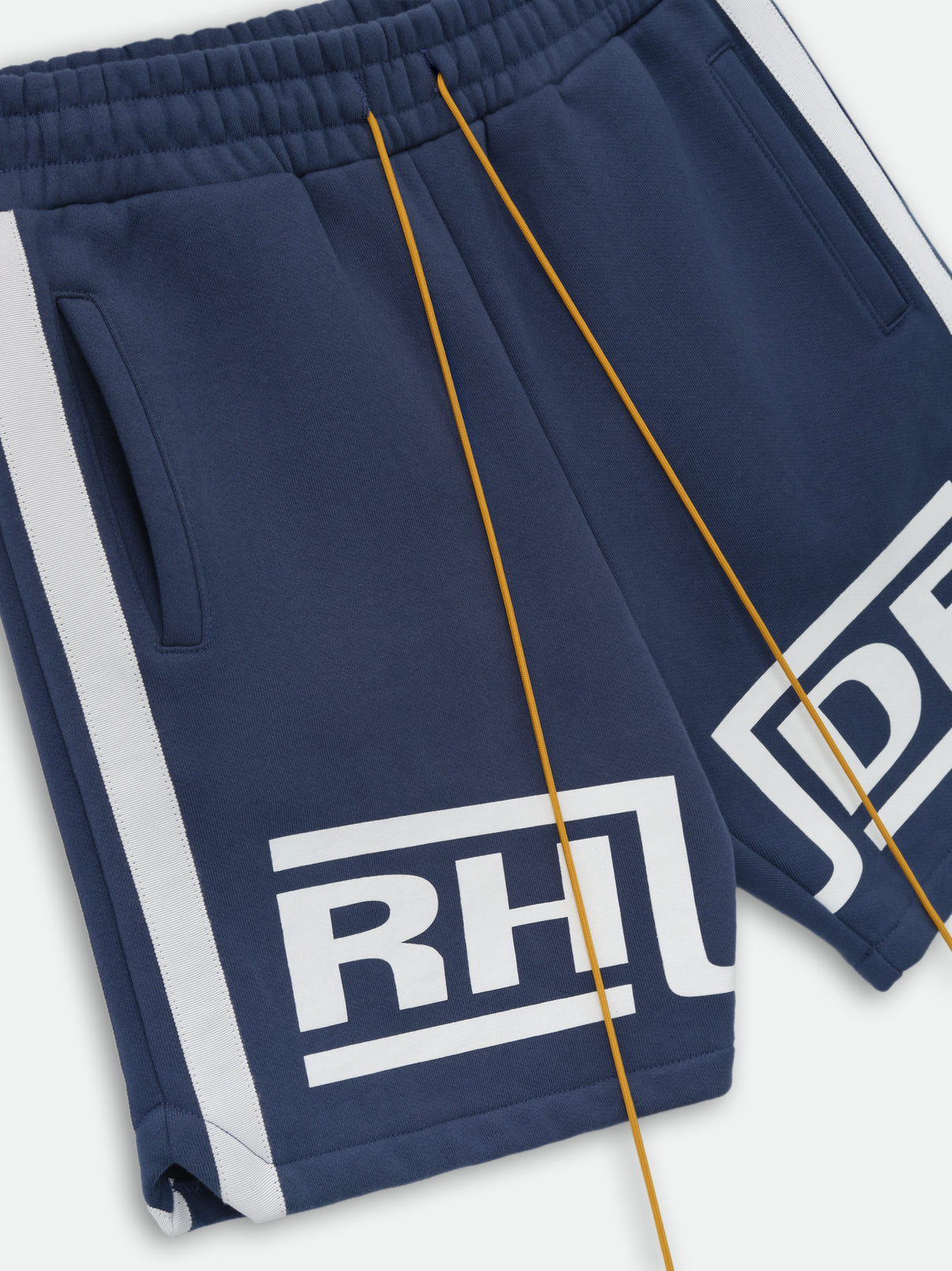 RHUDE CHAMPIONS SHORT – R H U D E